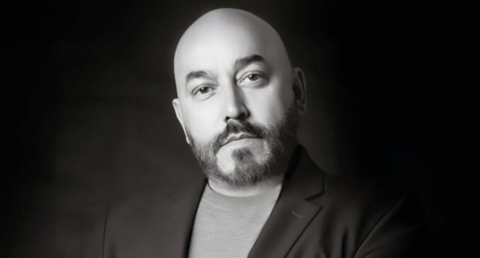 Entre recuerdos y confesiones: Lupillo Rivera presenta su libro en la FIL