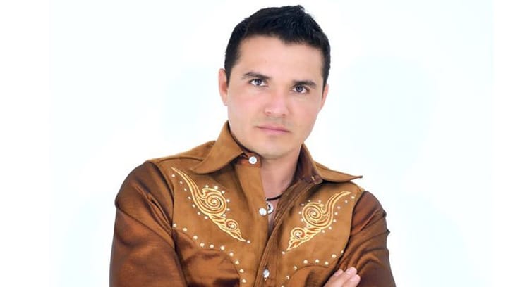 Horacio Palencia triste por la partida de su Padre